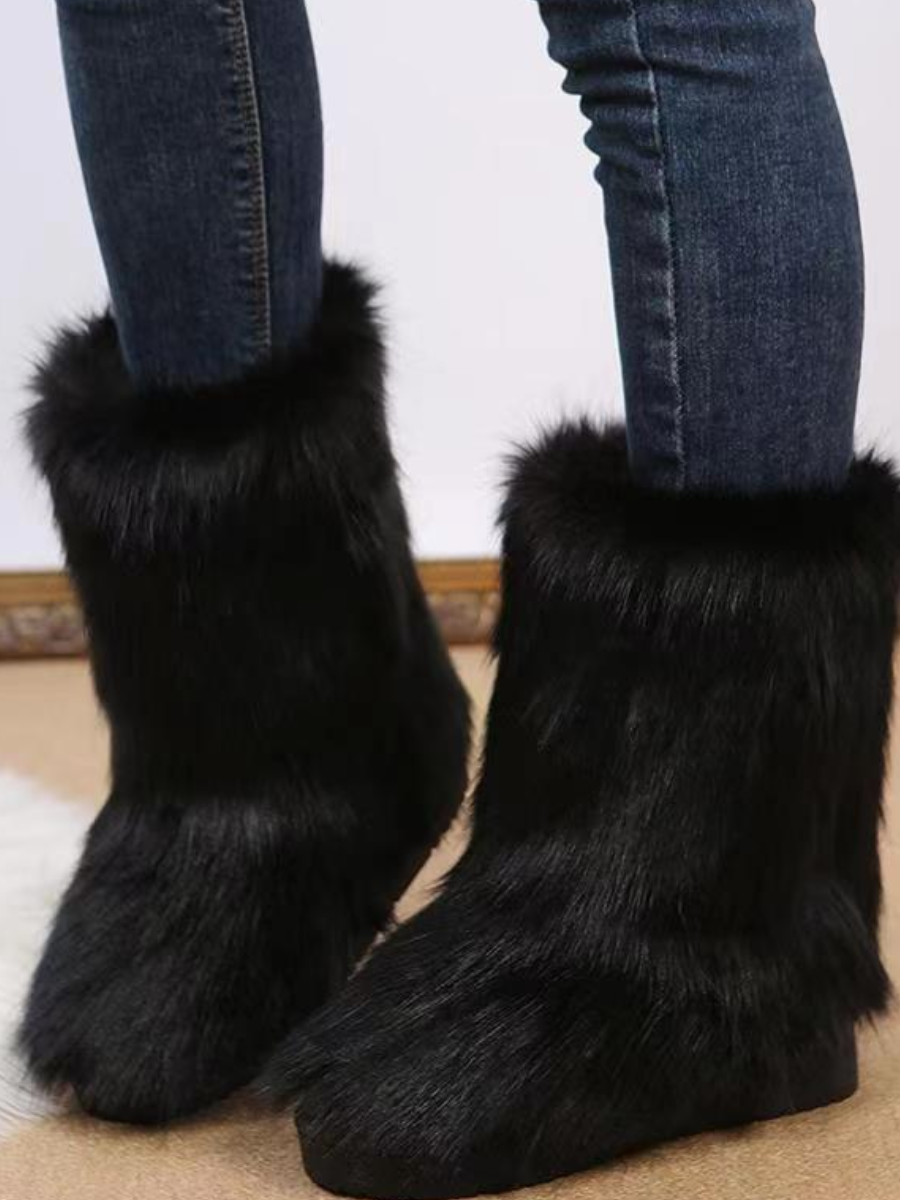 LW Round Toe Plush Booties Sale | LovelyWholesale