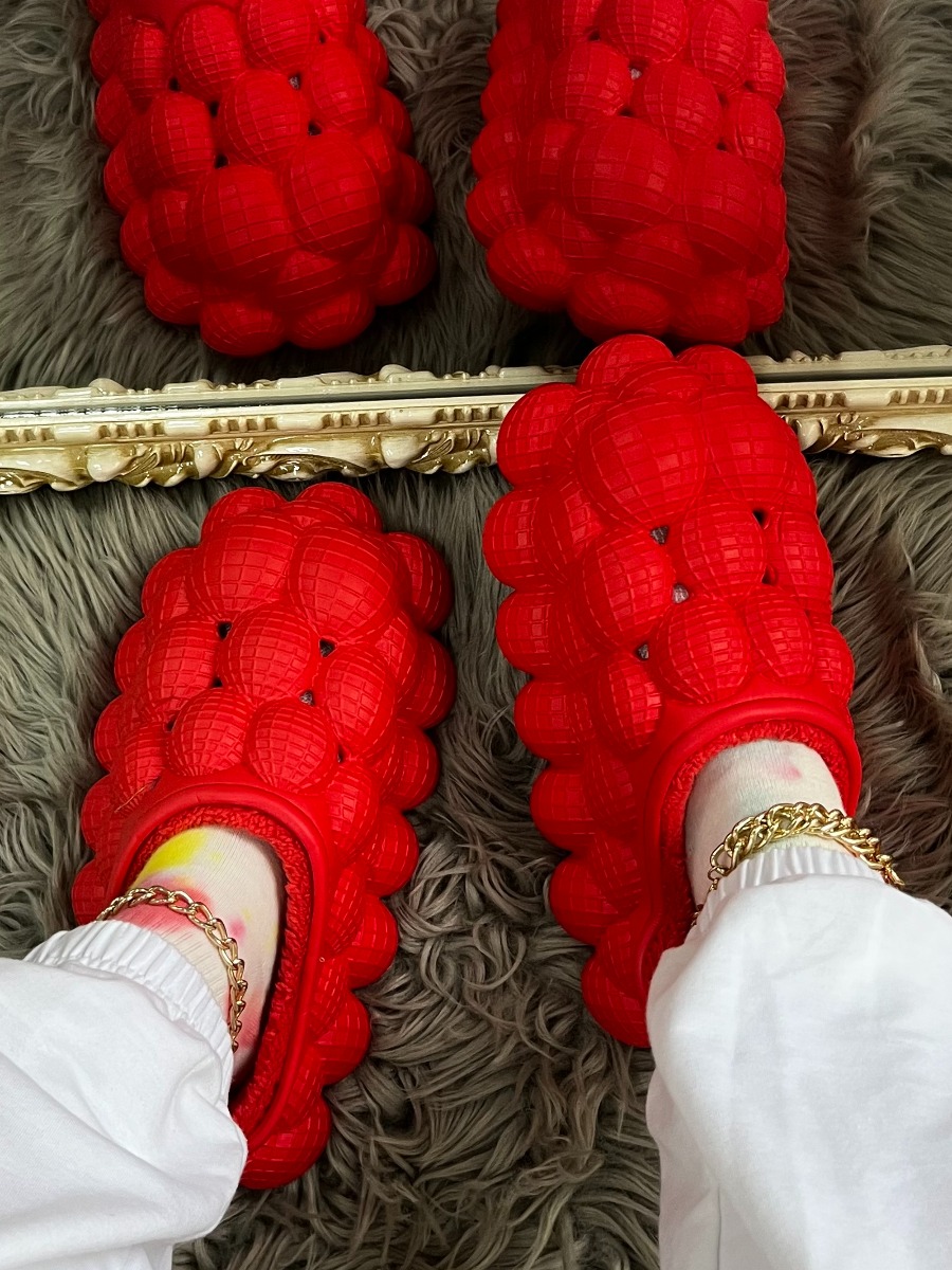 LW Peanut Decor Bubble Slippers Sale | LovelyWholesale